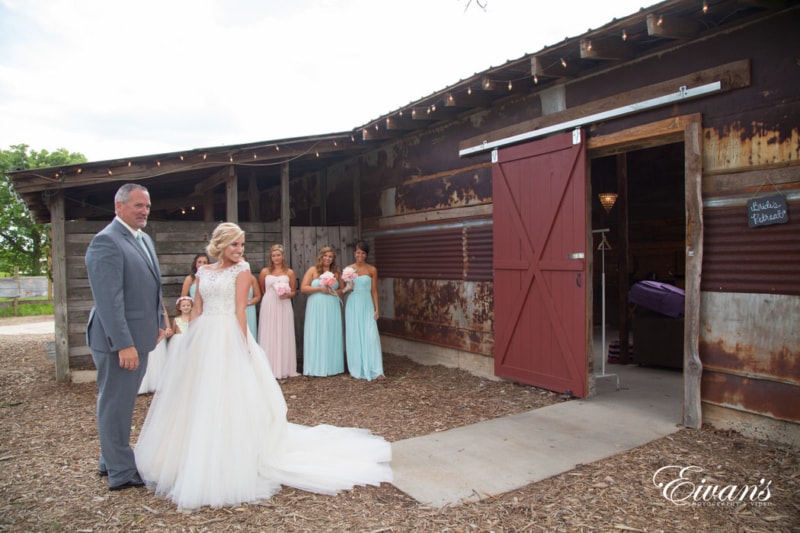 Engagement and Wedding Photography Sessions | Eivan's Photo Inc.