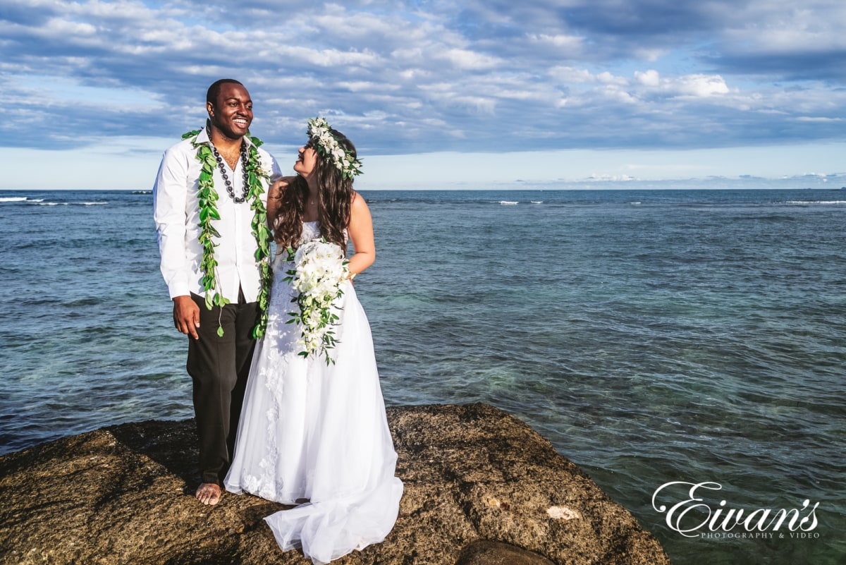 20 Unforgettable Fun Wedding Photo Ideas You'll Love