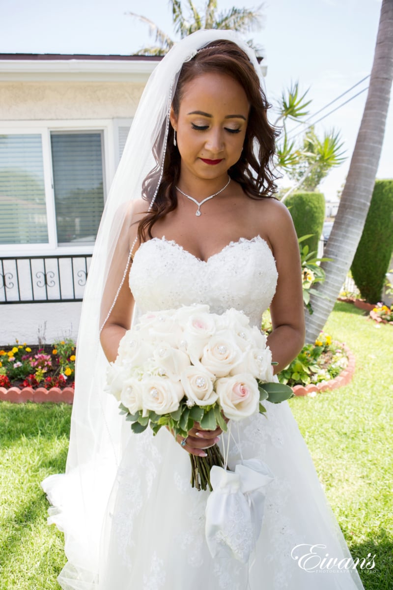 Airbrush Vs Traditional Makeup Wedding - Must read for all brides