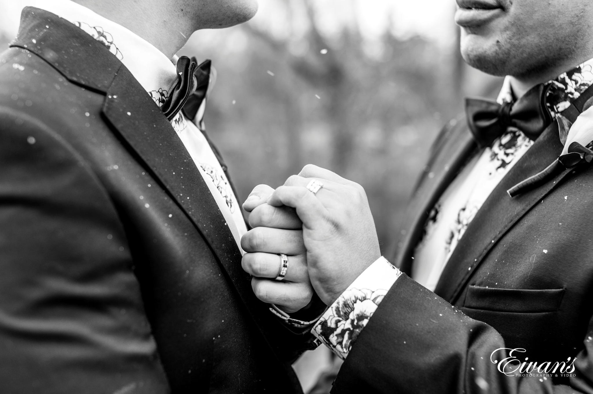 21 American Wedding Traditions That Couples Continue To Use