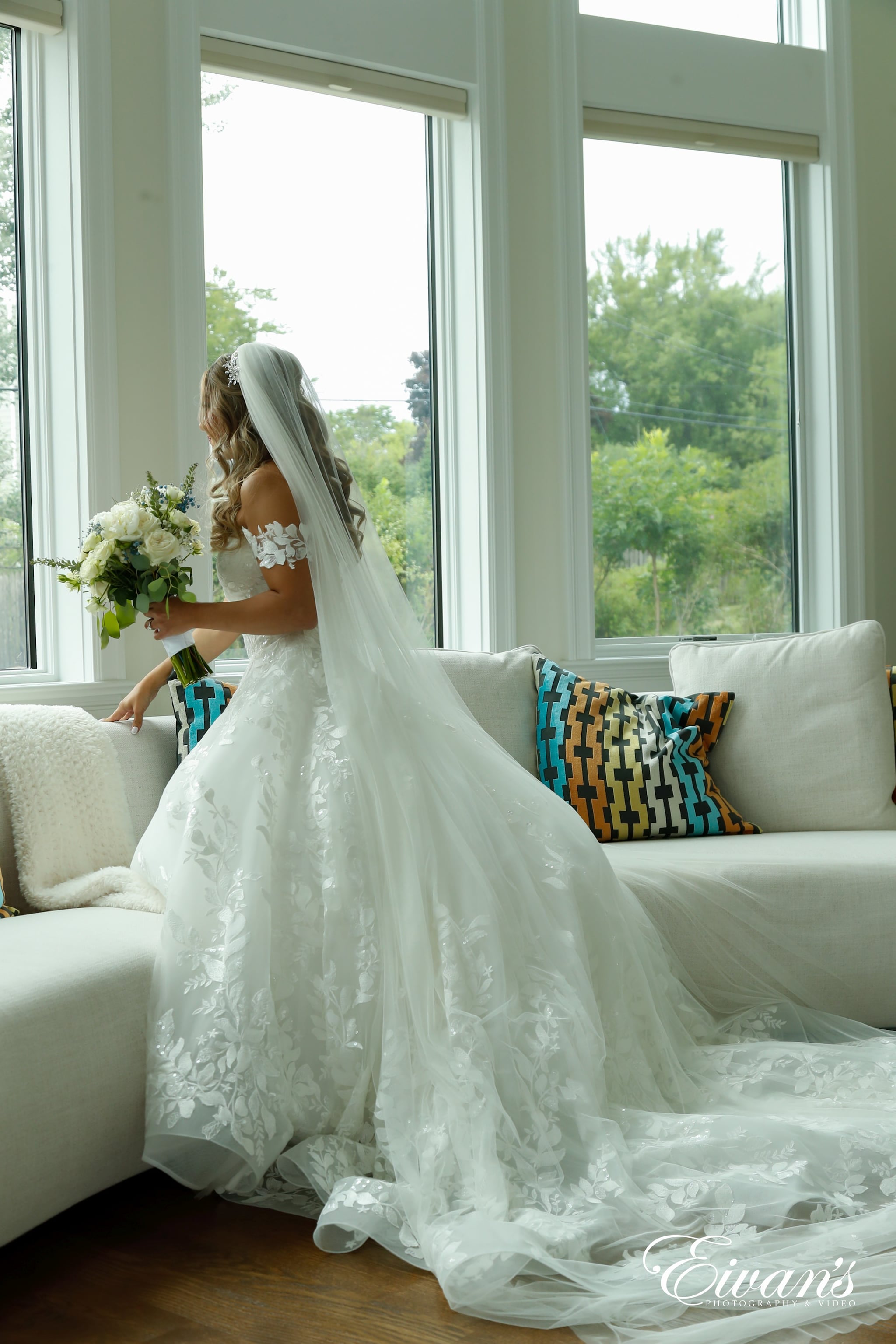 Mina and Alex’s Candid Chicago Wedding - Eivan's Photo Inc. | Wedding ...